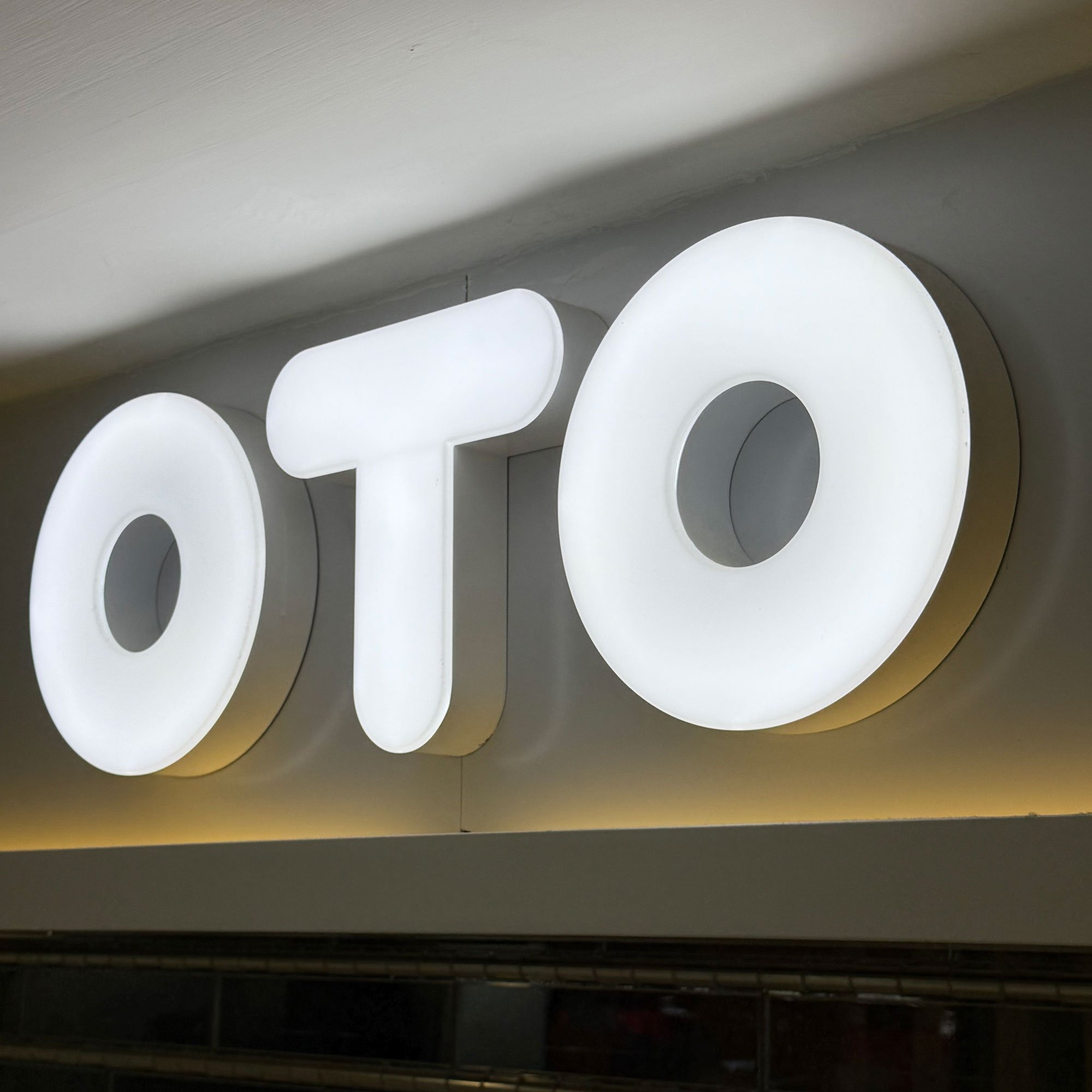 Lettre Boîtier Lumineuse - La Maison Du Néon